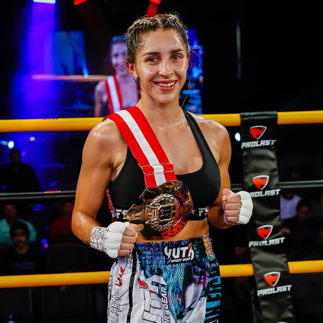 Selina Flores - Fight Record